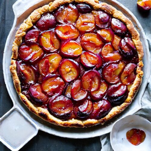 Damson Tarte Tatin Recipe - YouEatPlants.com